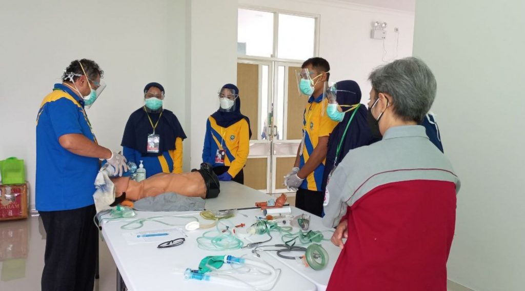 Pelatihan ACLS untuk Perawat dan Bidan RSUD Sosodoro – RSUD Dr. R ...